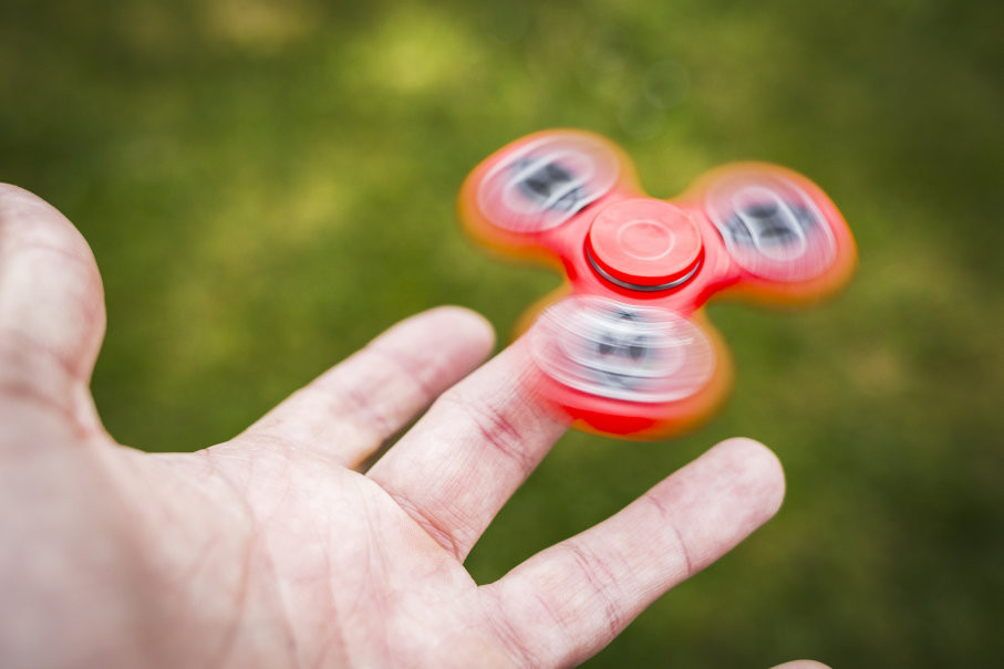 Fidget Spinner là gì ? Cách chơi Figet Spinner cơ bản nhất